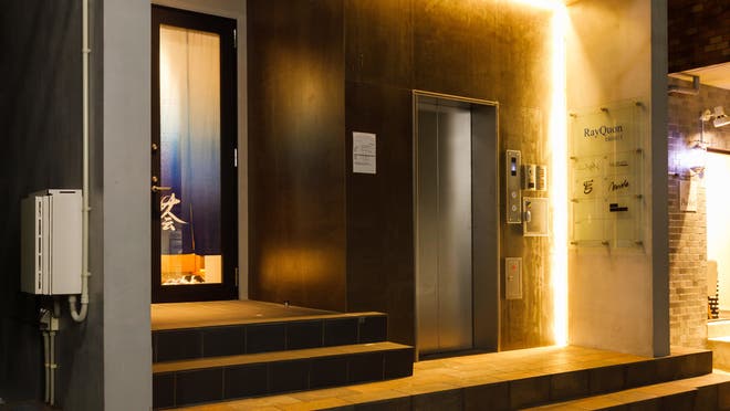 恵比寿駅から徒歩5分の落ち着いた雰囲気の隠れ家バー 撮影やパーティーに最適の写真5