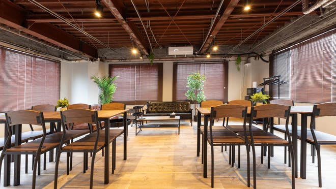 【ゴミ捨て無料!】駅近・広々50㎡・小人数から大人数までOK!100㌅特大スクリーン!2次会・打ち上げ・撮影OKの写真9