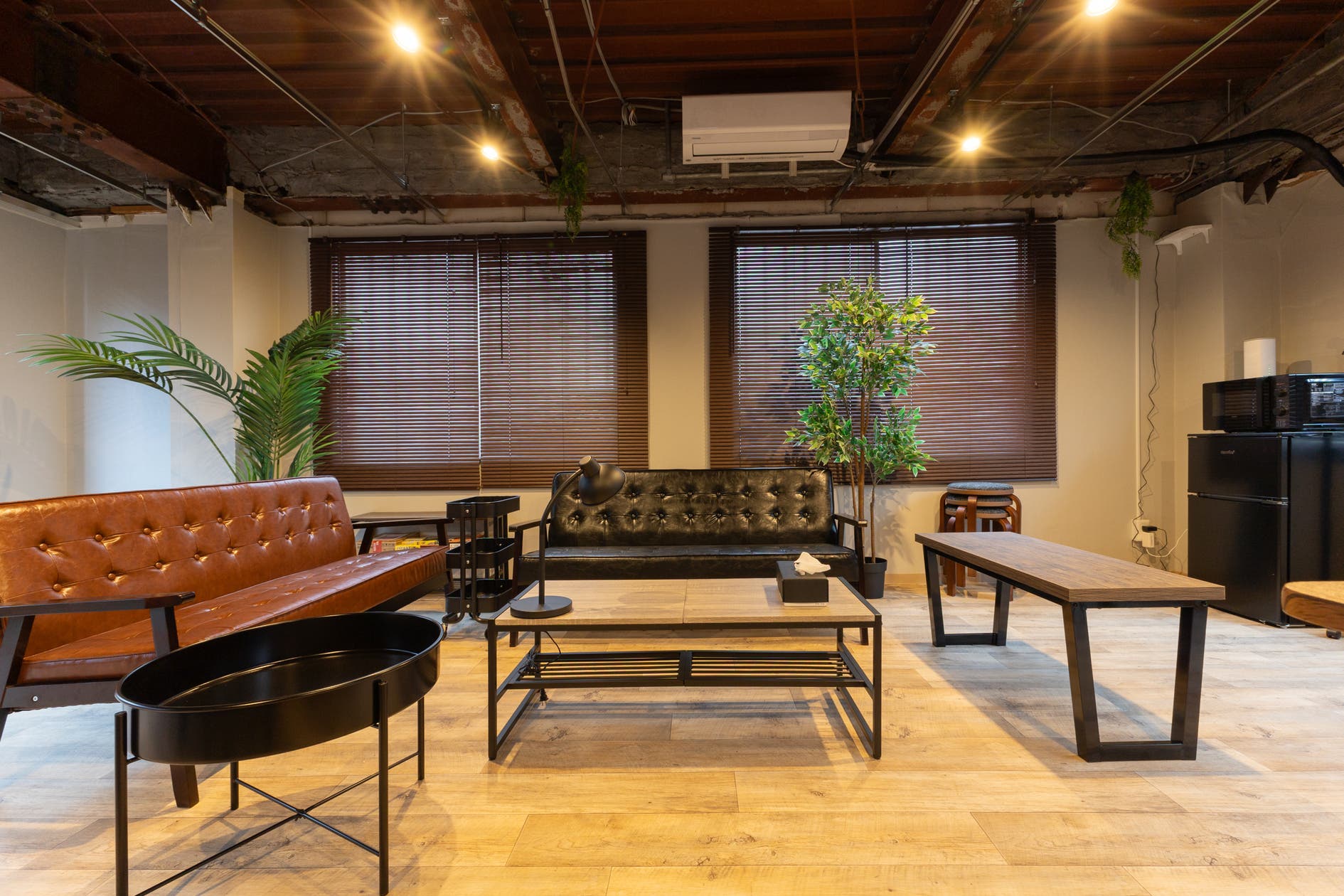 【ゴミ捨て無料！】駅近・広々50㎡・小人数から大人数までOK！100㌅特大スクリーン！2次会・打ち上げ・撮影OKの写真12