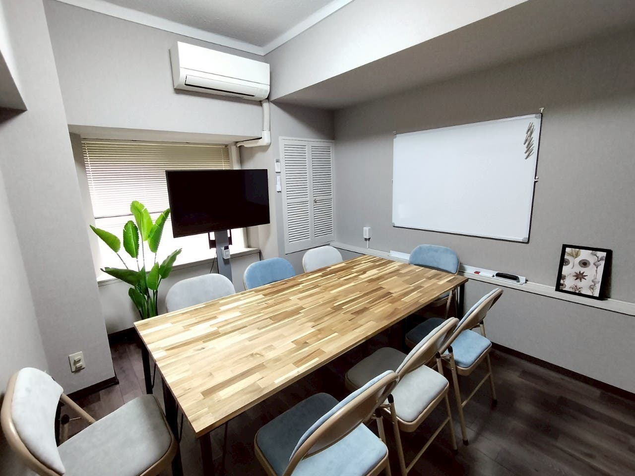 ☆金山駅から徒歩２分の便利な会議室！ボードゲーム有り！４０インチモニター、ホワイトボード、Wi-Fi無料☆の写真6