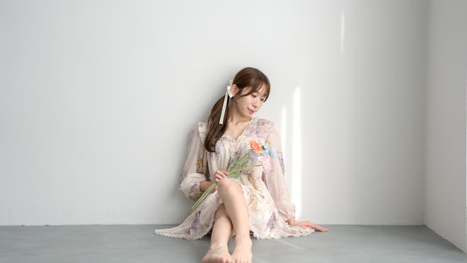 天井高3m|広さ51㎡|南向きの窓から自然光が差し込むレンタル撮影スタジオの写真7