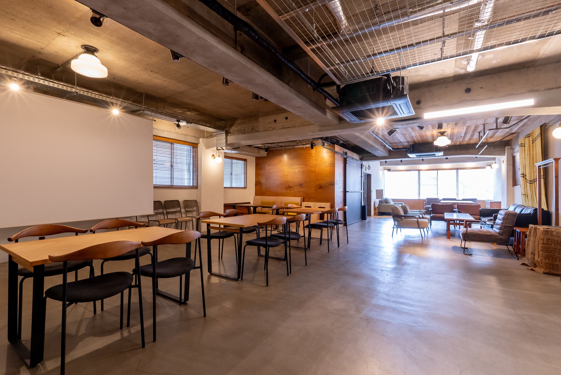 我孫子駅（南口）徒歩1分のレンタルスタジオ・スペースの写真1