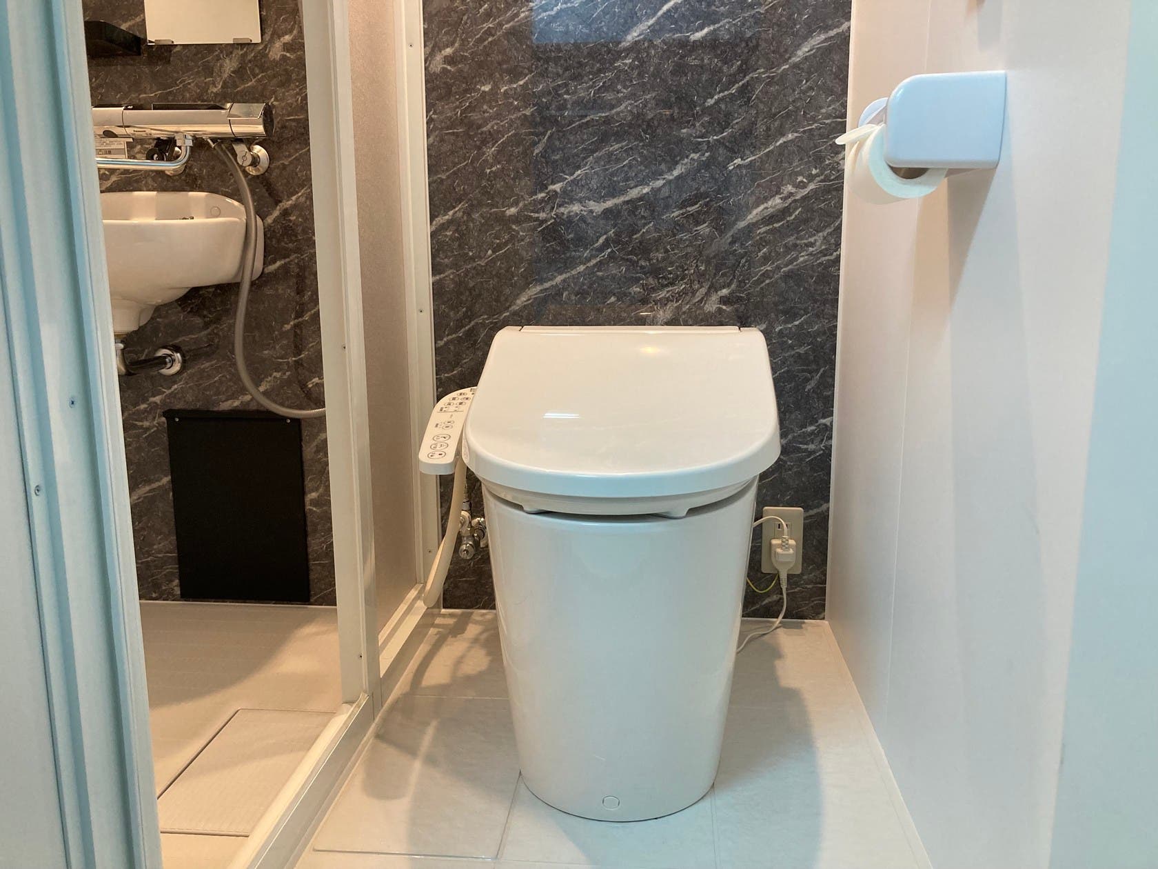 御堂筋線新大阪駅7番出口→徒歩3分｜最大15名｜24h利用可｜パーティー｜推し活｜女子会｜ゲーム｜夜間早朝の利用可｜当日予約歓迎の写真19