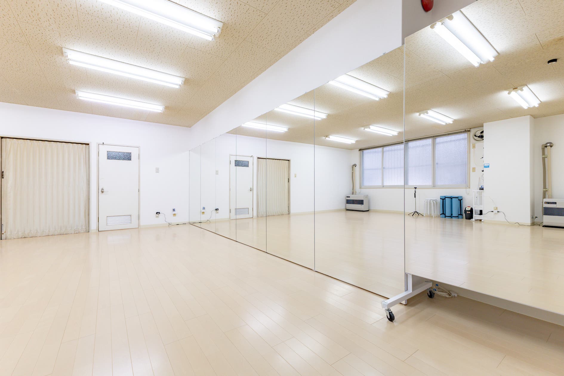 ☝️エアコン設置済☝️✨駅チカスタジオ！！✨🌟50㎡の広々ダンススペース🌟【札幌駅徒歩８分のレンタルスペース】の写真25