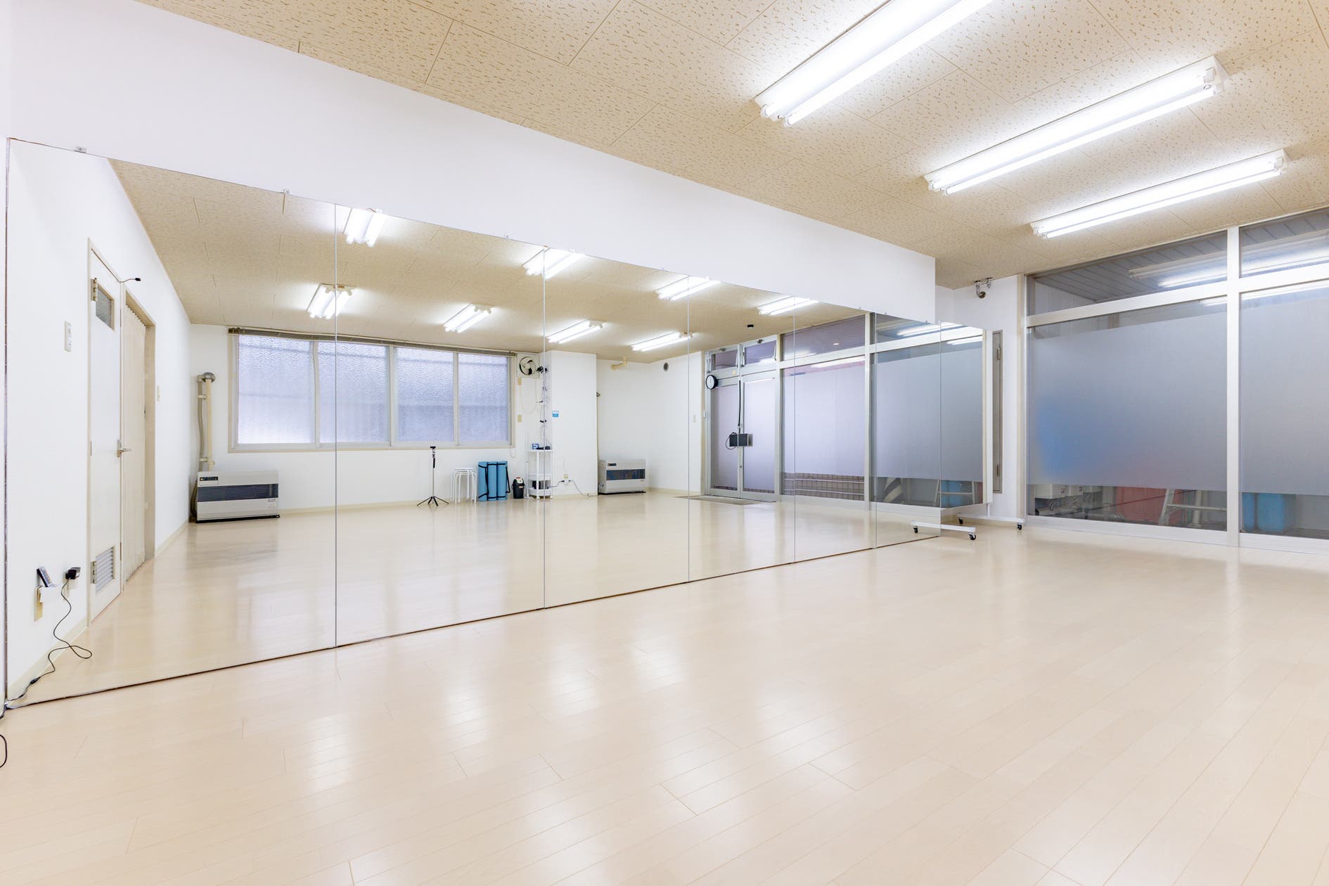 ☝️エアコン設置済☝️✨駅チカスタジオ！！✨🌟50㎡の広々ダンススペース🌟【札幌駅徒歩８分のレンタルスペース】の写真26