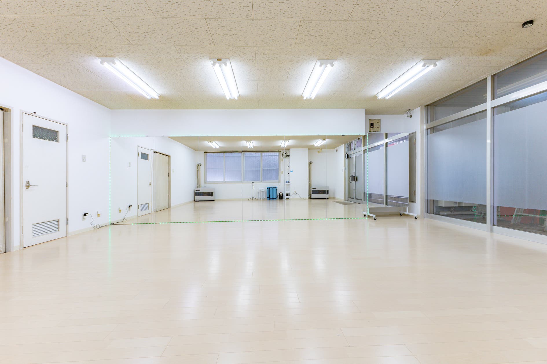 ☝️エアコン設置済☝️✨駅チカスタジオ！！✨🌟50㎡の広々ダンススペース🌟【札幌駅徒歩８分のレンタルスペース】の写真27