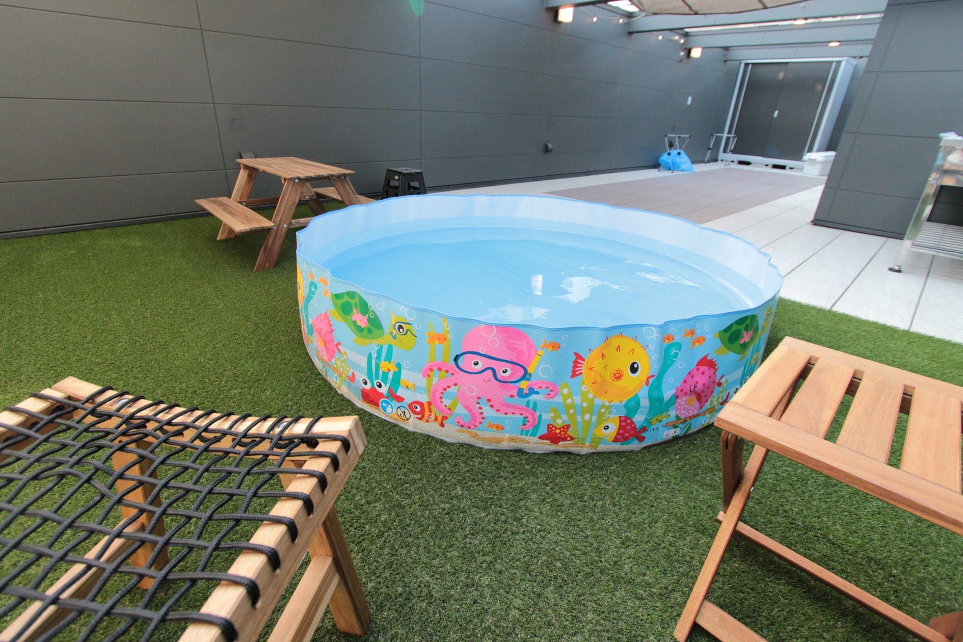 JR西明石駅3分芝生付き屋上✨Wi-Fi、１人4,400円！4名様から利用可能レンタルスペースの写真12