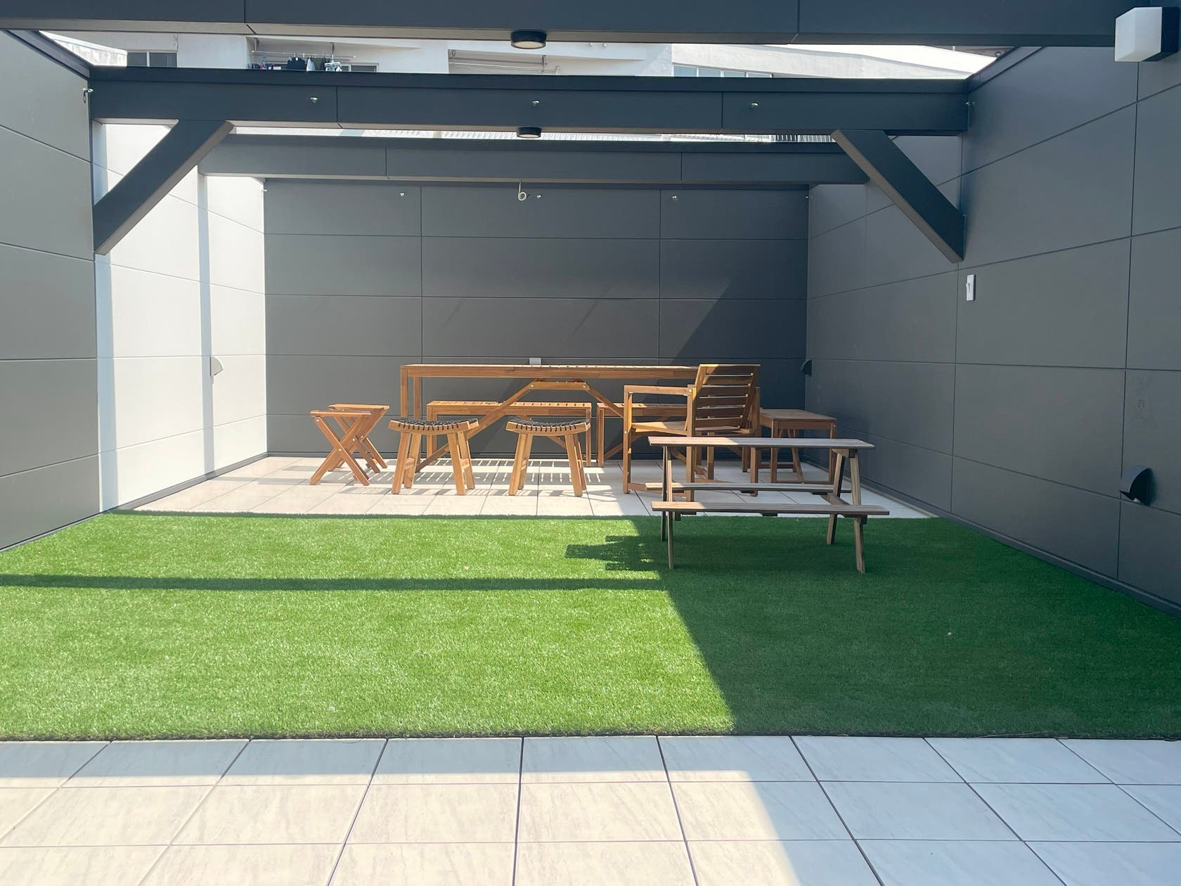 JR西明石駅3分芝生付き屋上✨Wi-Fi、１人4,400円！4名様から利用可能レンタルスペースの写真14