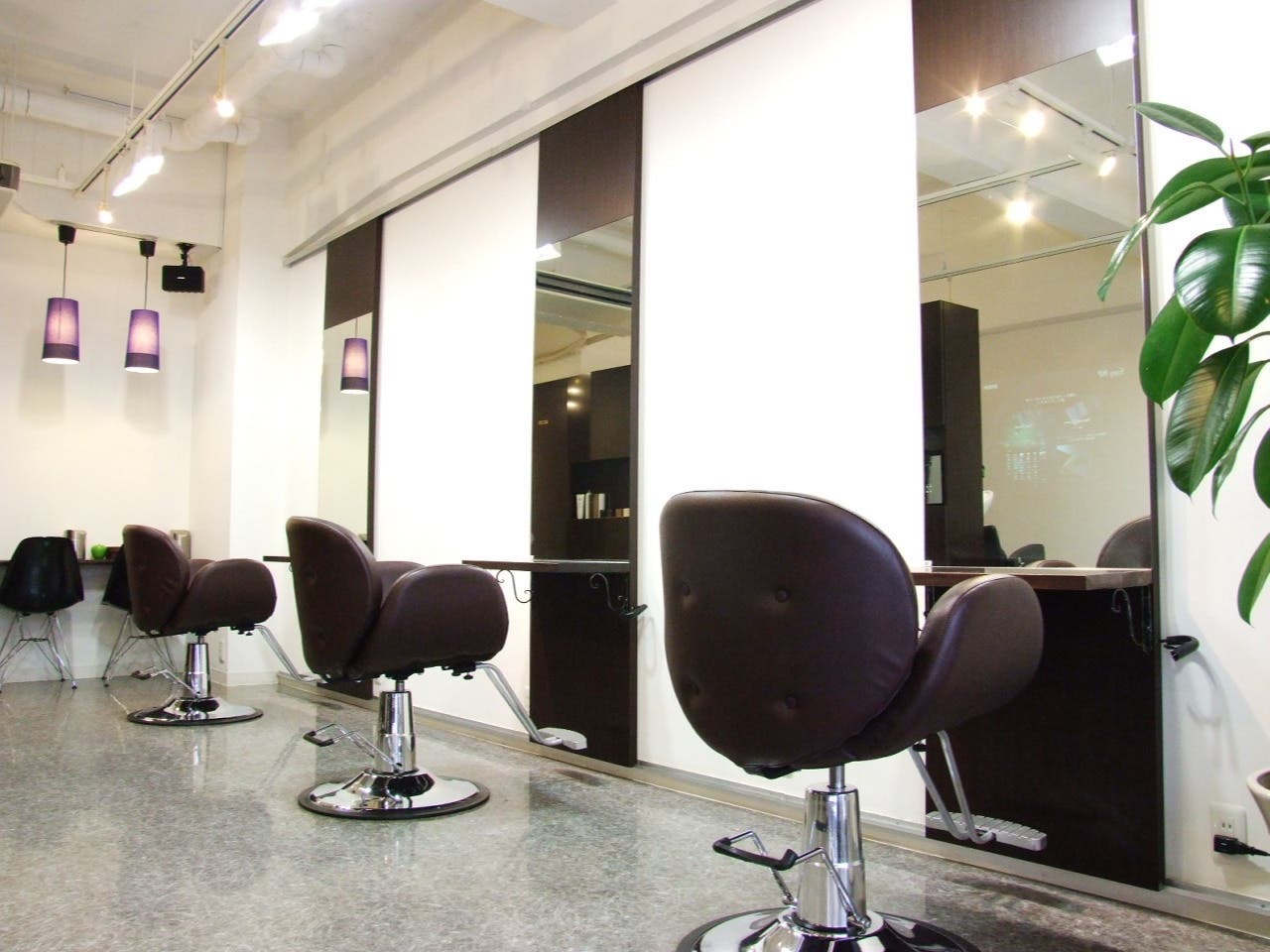 『貸し切りサロン』池袋西口駅から徒歩2分の面貸しサロン。面貸し,撮影会、講習などにおすすめ。の写真1