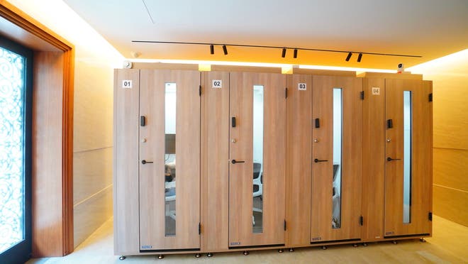 <ワークブース六本木No.1>六本木駅徒歩2分✨完全個室🚪光回線Wi-Fi📶モニター🖥️電源🔌テレワーク/面接/自習/作業の写真7