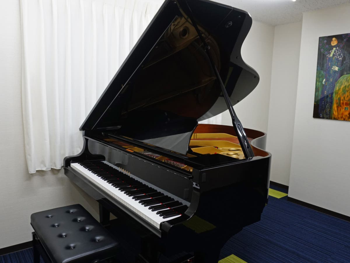 グランドピアノ完備！相鉄線天王町駅から徒歩4分の音楽スタジオです。の写真11