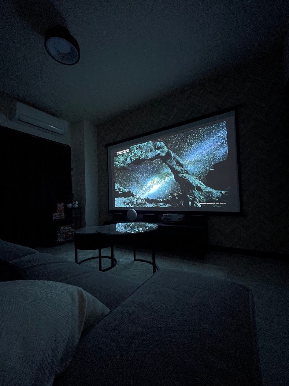 100インチスクリーン＋４Kプロジェクターで大迫力の映画🎞ゲーム🎮推し活🤍贅沢な遊び時間を、大人だけの隠れ家で🖤の写真4