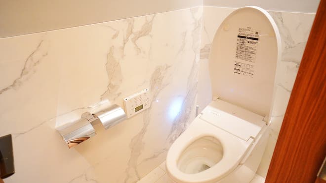 <ワークブース六本木No.3>六本木駅徒歩2分✨完全個室🚪光回線Wi-Fi📶モニター🖥️電源🔌テレワーク/面接/自習/作業の写真10