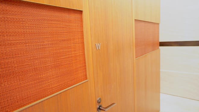 <ワークブース六本木No.4>六本木駅徒歩2分✨完全個室🚪光回線Wi-Fi📶モニター🖥️電源🔌テレワーク/面接/自習/作業の写真9