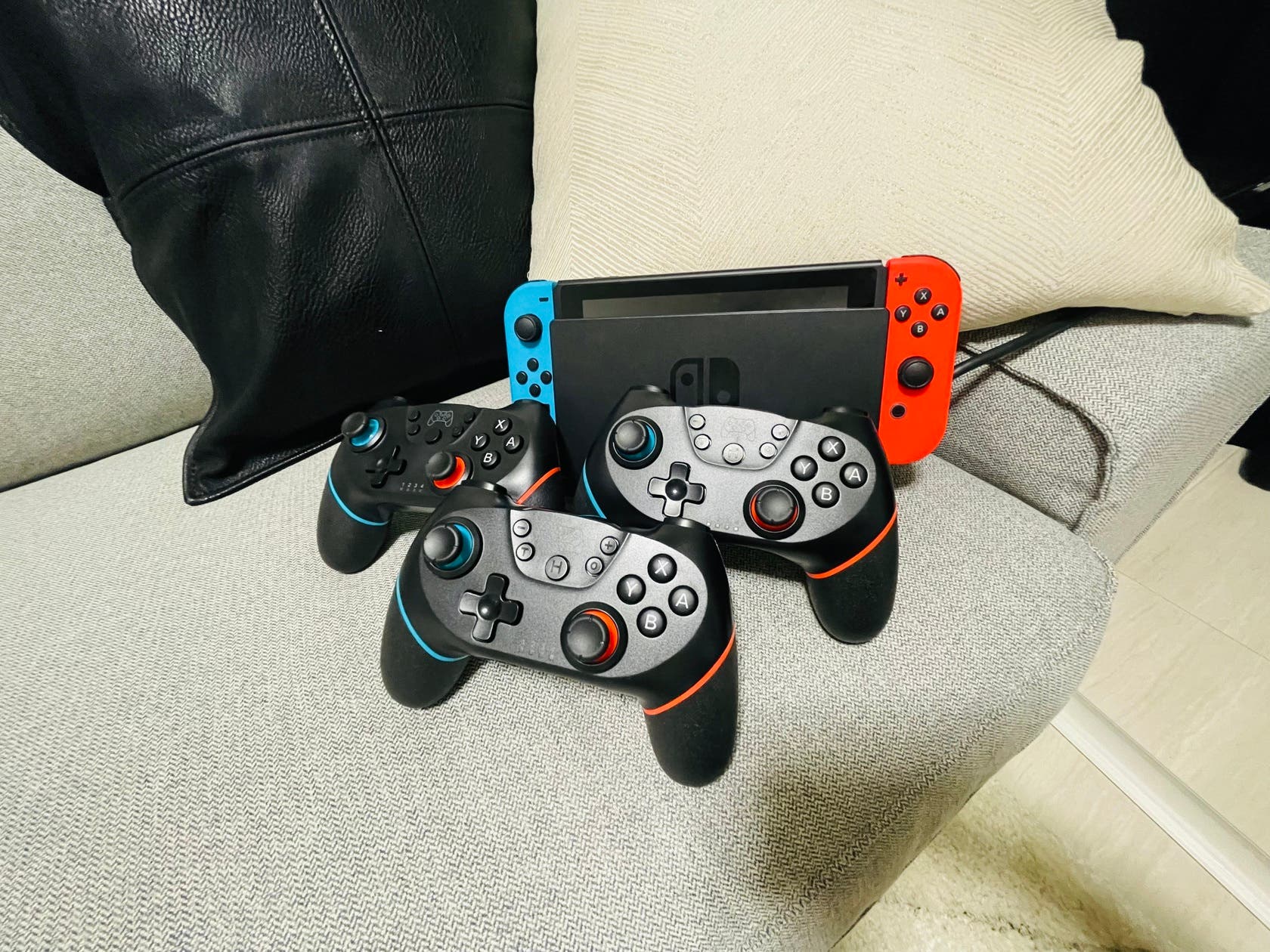 100インチスクリーン＋４Kプロジェクターで大迫力の映画🎞ゲーム🎮推し活🤍贅沢な遊び時間を、大人だけの隠れ家で🖤の写真14