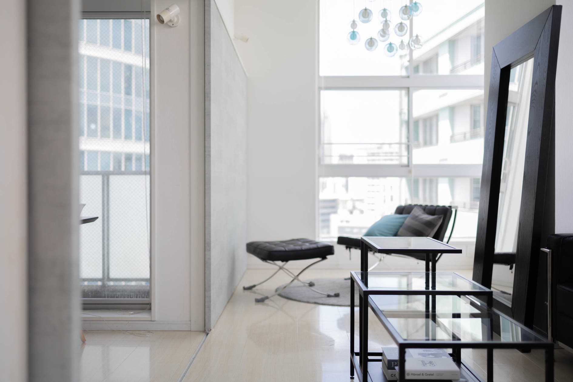 Ｓ２．［天高4m・二面採光］自然光豊富な海外の高級ペントハウス風撮影スタジオの写真15