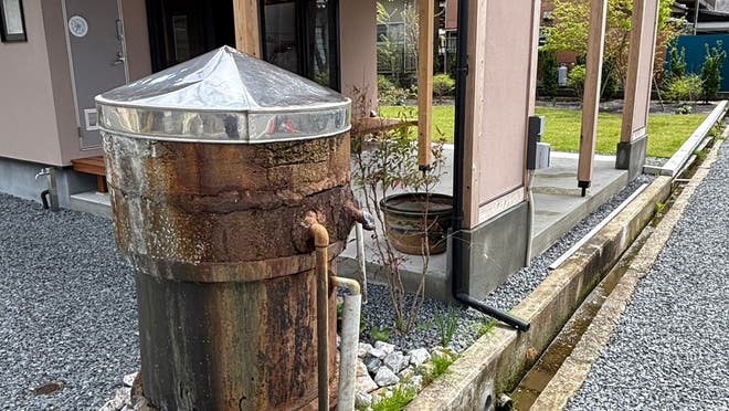 縁側と芝生でゆっくり過ごせる小洒落たバンガローの写真2