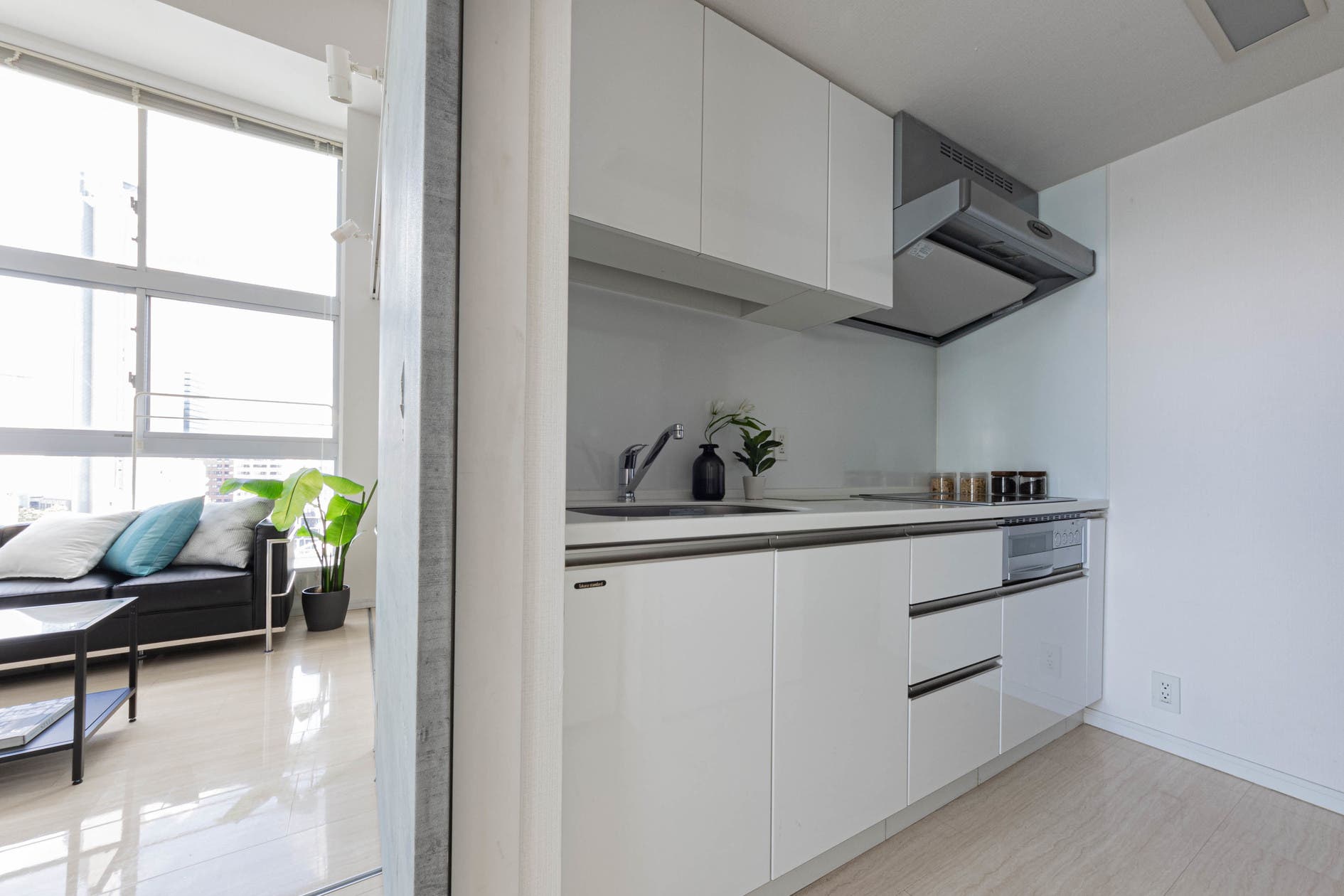 Ｓ２．［天高4m・二面採光］自然光豊富な海外の高級ペントハウス風撮影スタジオの写真26