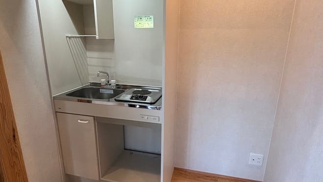 縁側と芝生でゆっくり過ごせる小洒落たバンガローの写真11