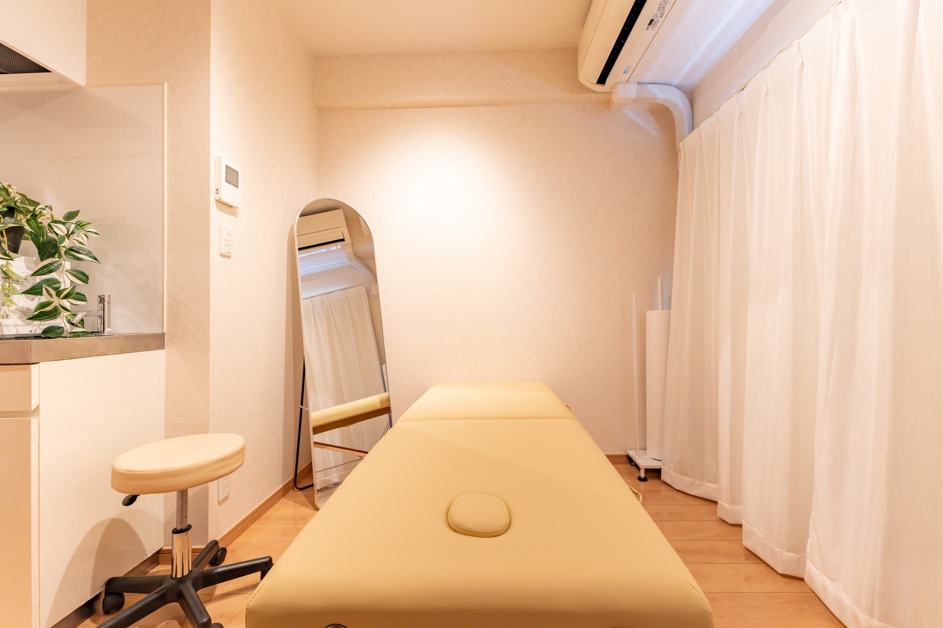 藤沢駅徒歩3分！新規オープンのレンタルサロン mokaの写真12