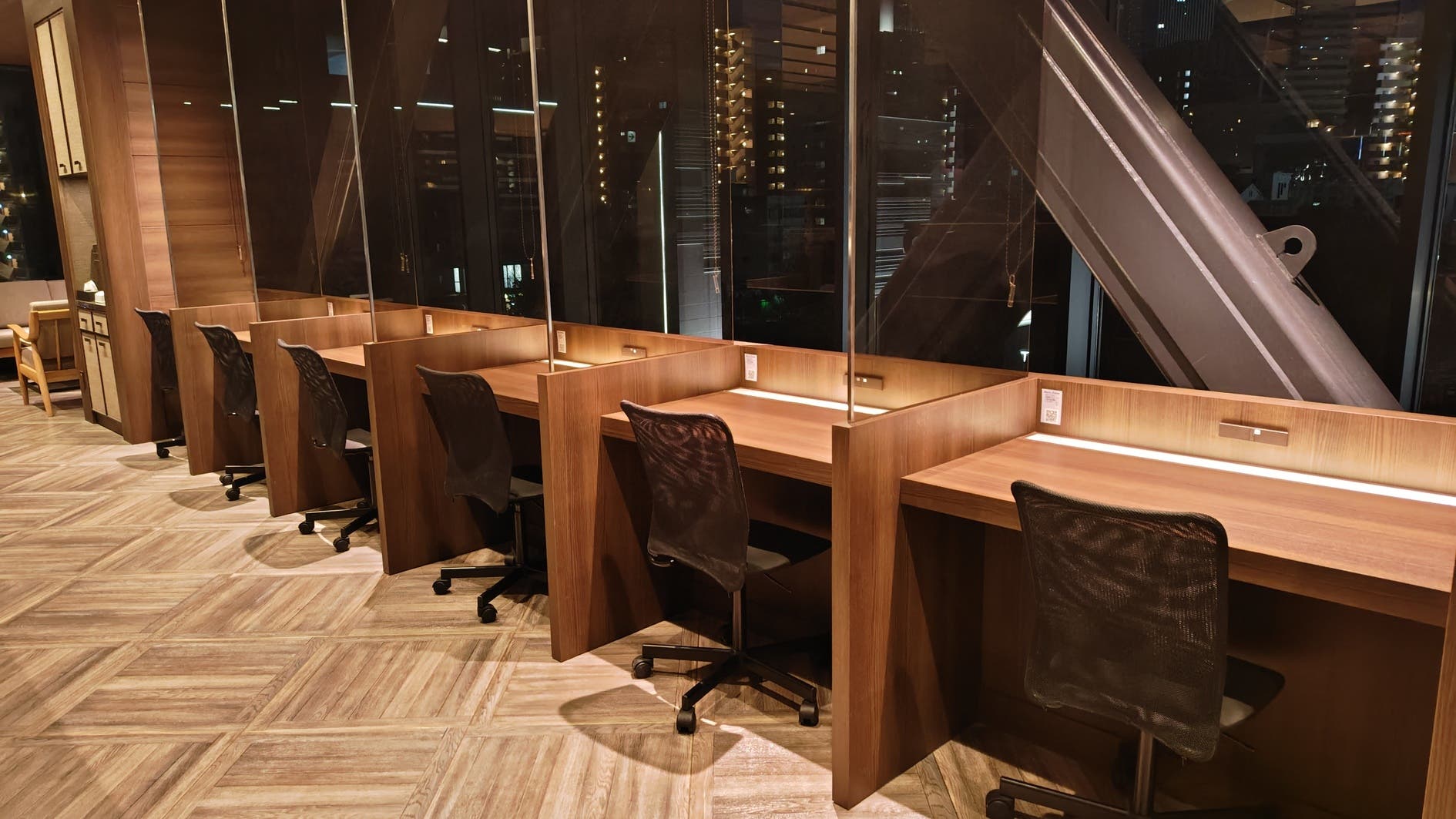 【6名会議室】名古屋市則武新町イオンモール/モニター/Wi-Fi/充電器/テレワークやWeb会議に最適の写真24