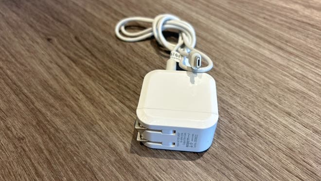 【10名会議室】池袋駅徒歩1分!/モニター/Wi-Fi/充電器/テレワークやWeb会議に最適の写真21