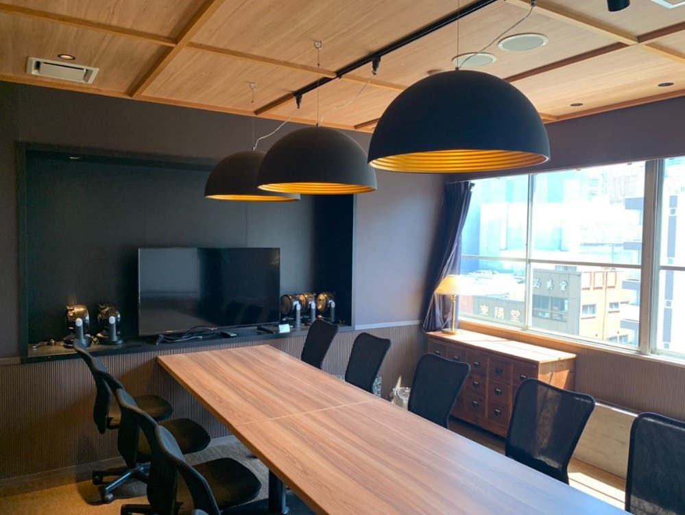 【10名会議室】神保町駅徒歩1分！/モニター/Wi-Fi/充電器/テレワークやWeb会議に最適の写真7