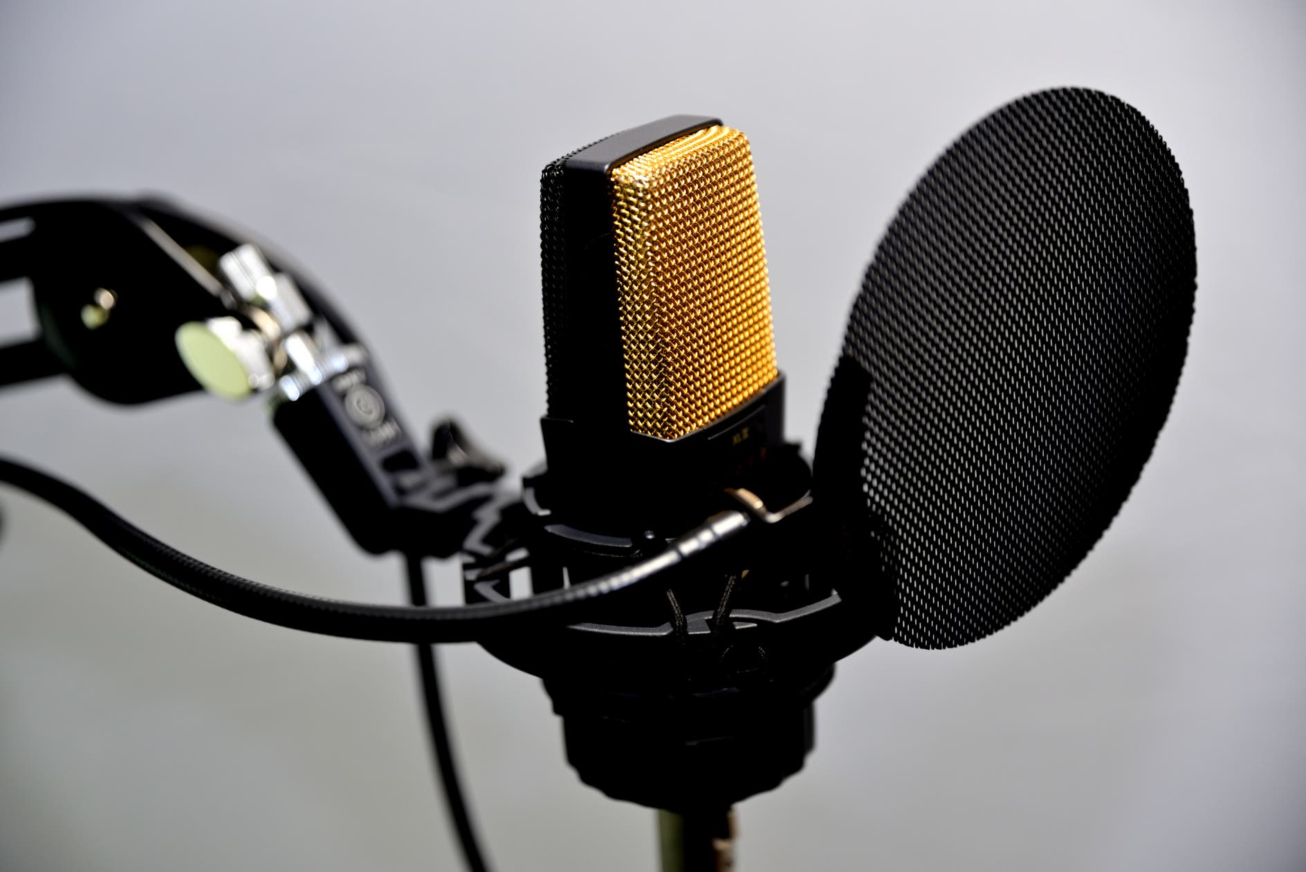 【洋室B】配信も可能な防音室レンタルスペース【ハイスペックPC完備】の写真8