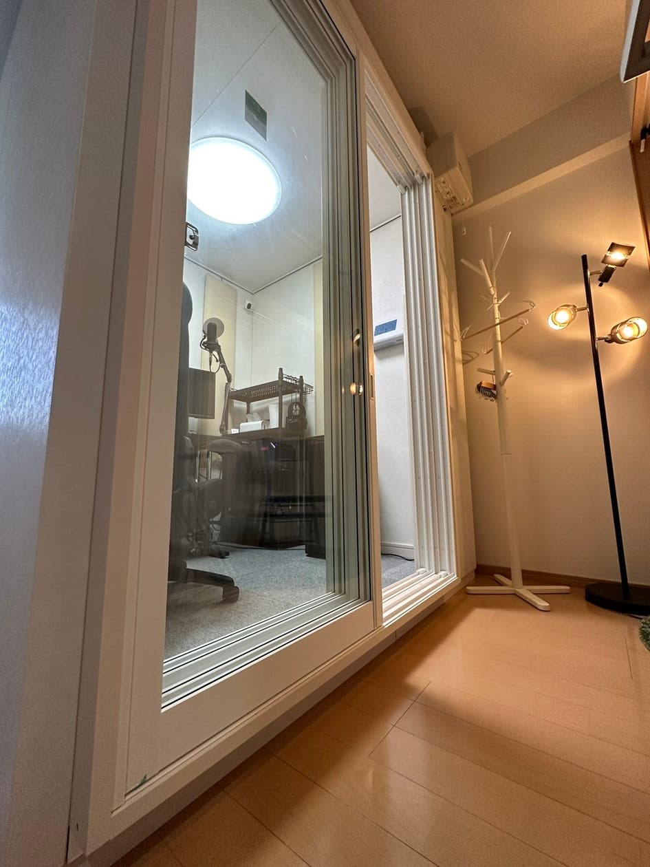 【洋室B】配信も可能な防音室レンタルスペース【ハイスペックPC完備】の写真11