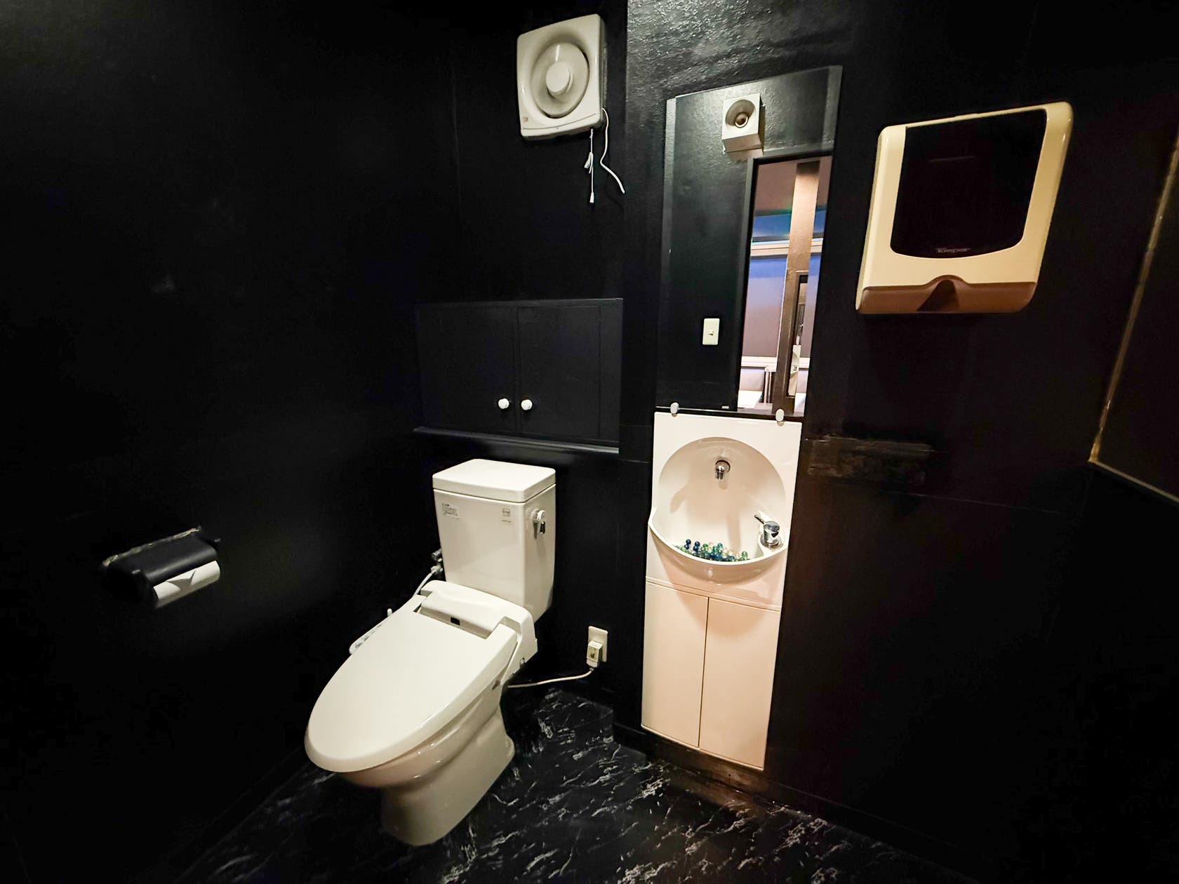 【東武宇都宮駅徒歩5分】本町交差点◆最大40名！アルコール🍺・食べ物持込OK！カラオケ🎤有り🎉の写真12