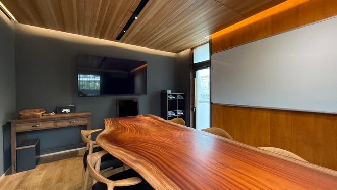 2025年オープン【サガテレビ前バス停から徒歩1分 レンタルスペース】アート活動/会議/セミナー/展示会の写真1