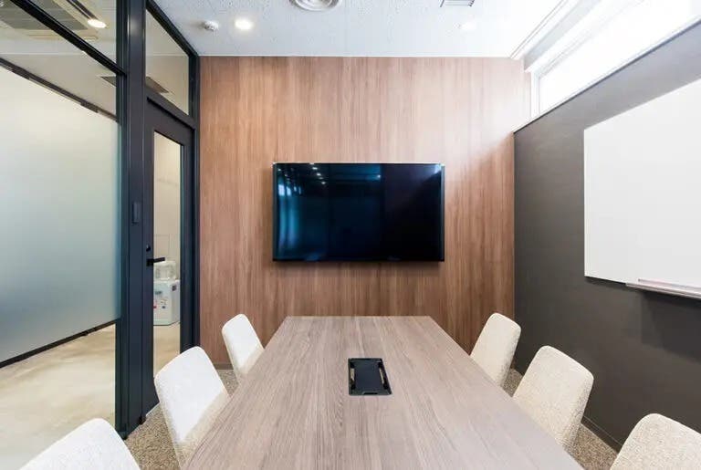 【fabbit銀座】会議室の写真1