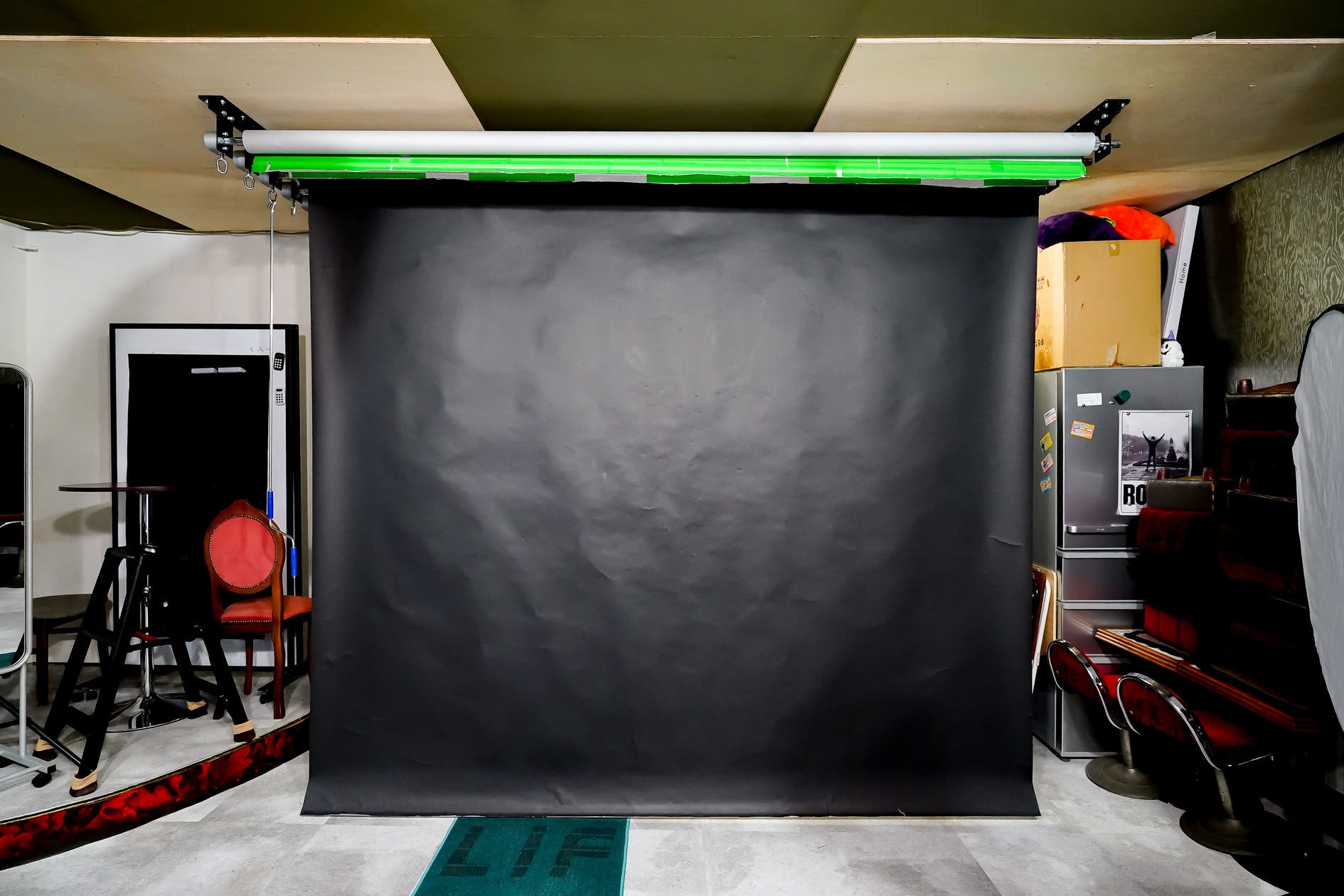 【移転しました】京成線「実籾（みもみ）」駅から徒歩15分の背景紙多数常備の撮影スタジオの写真3