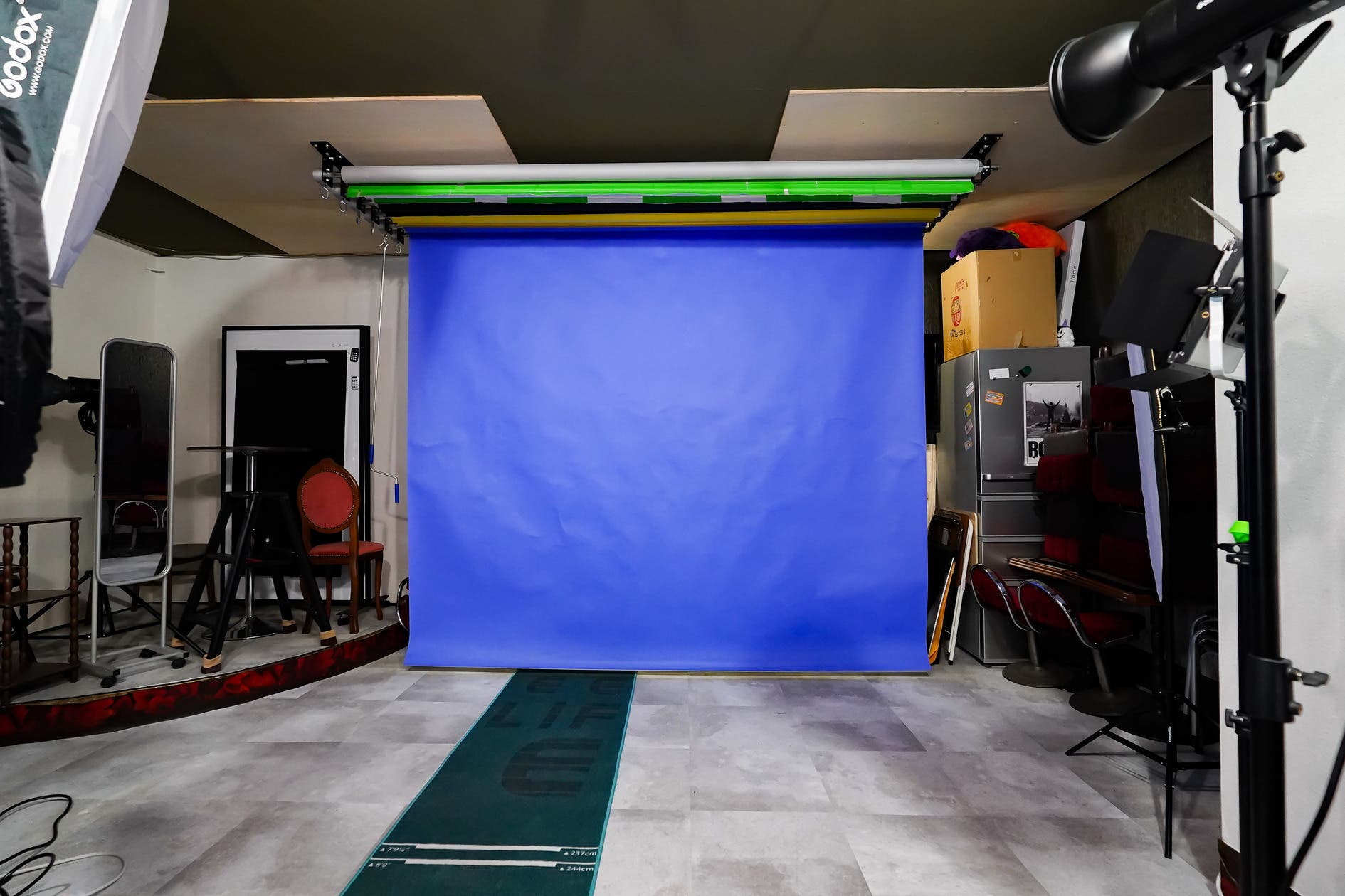 【移転しました】京成線「実籾（みもみ）」駅から徒歩15分の背景紙多数常備の撮影スタジオの写真5