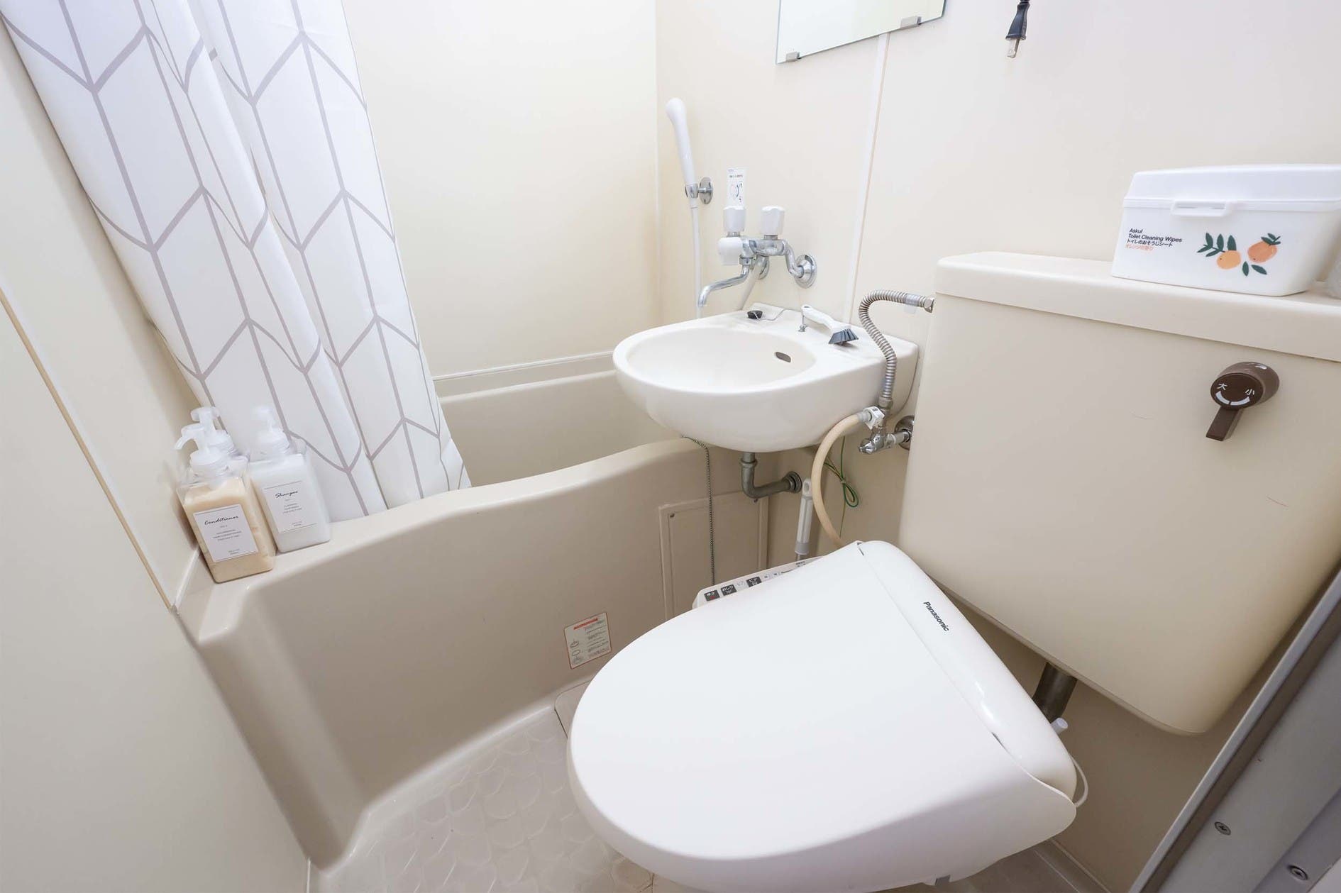 ③浴室（お風呂・シャワー）のご利用※タオル類は置いてありませんのでお近くでお買い求めくださいの画像1