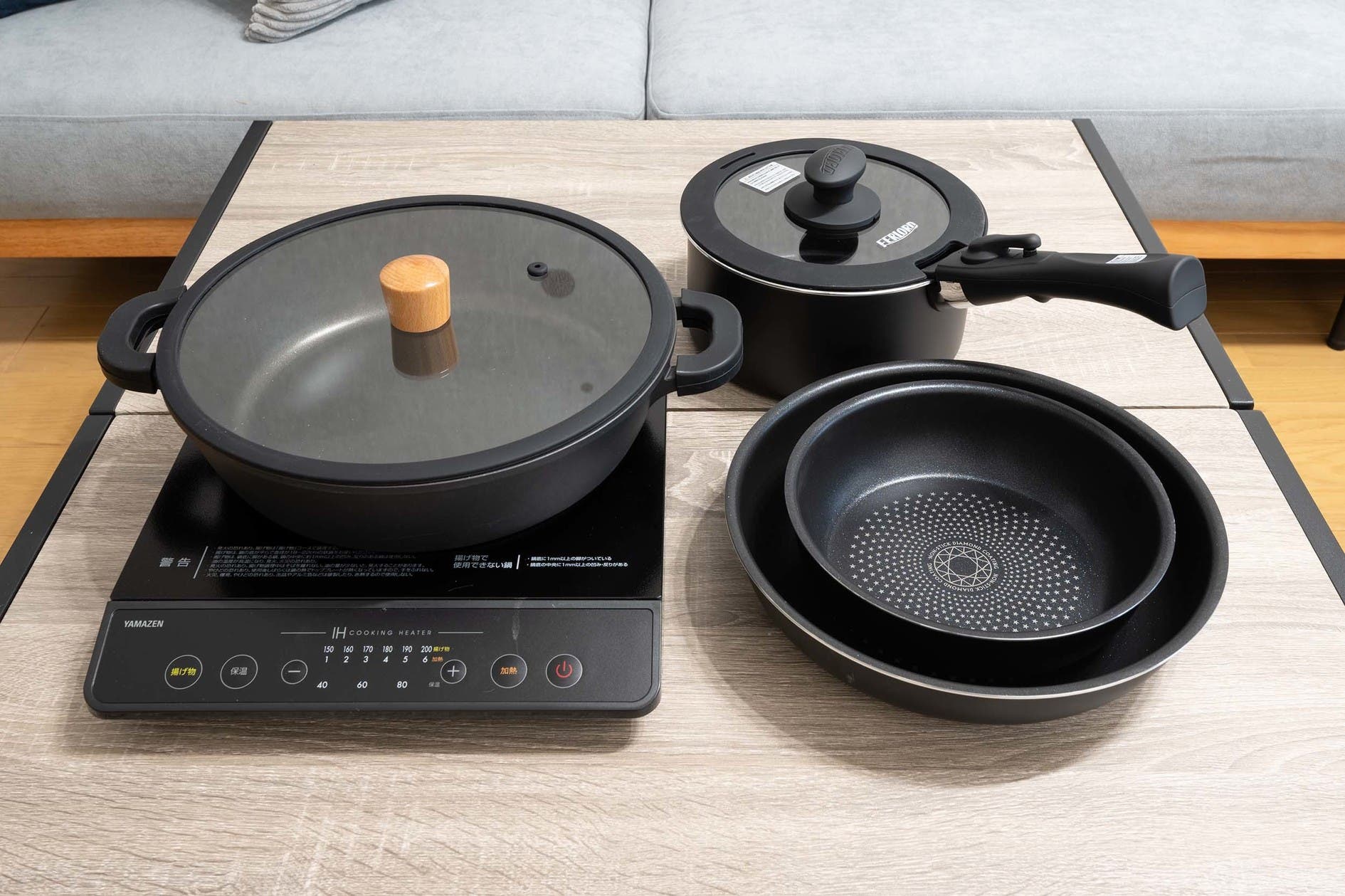 ⑤卓上IHヒーターとお鍋セットの画像1
