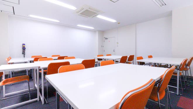 【心斎橋駅7番出口徒歩72秒!23名利用可!】プロジェクター・ホワイトボード・WiFi無料!ふれあい貸し会議室 心斎橋Dの写真9