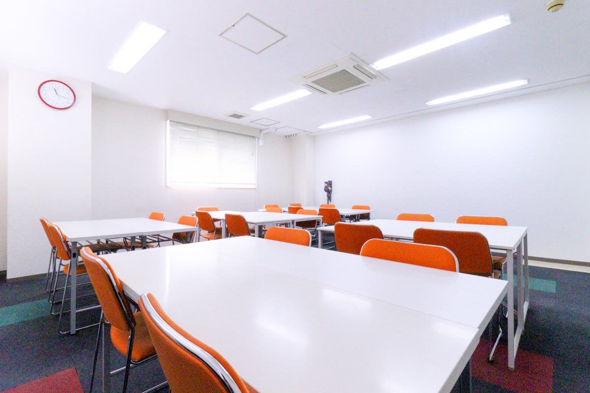 【心斎橋駅7番出口徒歩72秒！23名利用可！】プロジェクター・ホワイトボード・WiFi無料！ふれあい貸し会議室 心斎橋Dの写真11