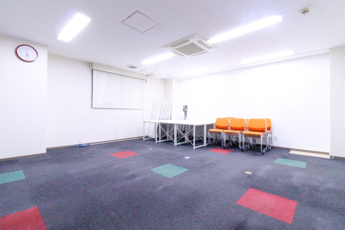 【心斎橋駅7番出口徒歩72秒！23名利用可！】プロジェクター・ホワイトボード・WiFi無料！ふれあい貸し会議室 心斎橋Dの写真20