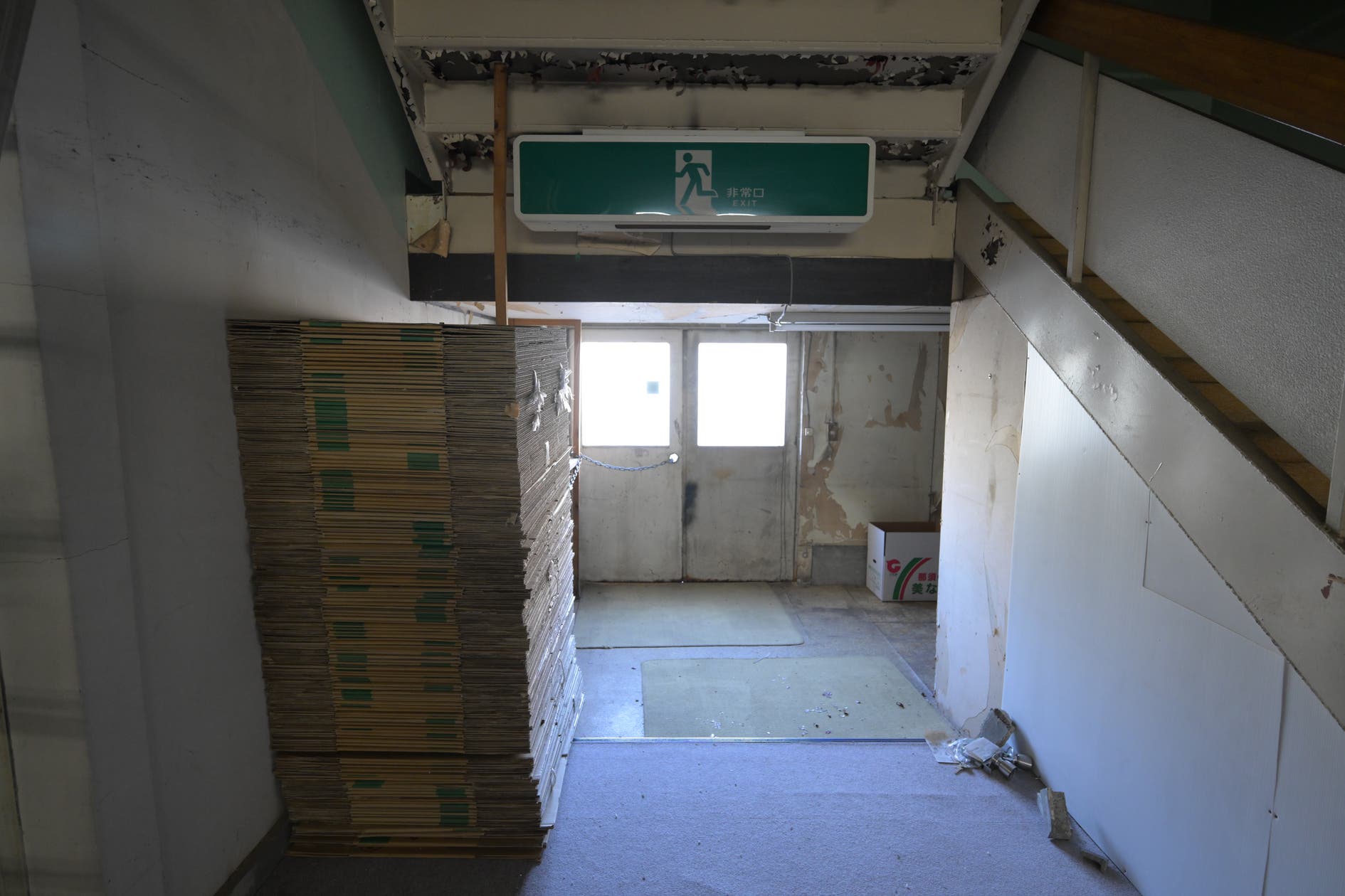 【元廃墟】骨董屋のガチ倉庫　多様なシチュエーションの撮影スペースです。の写真5