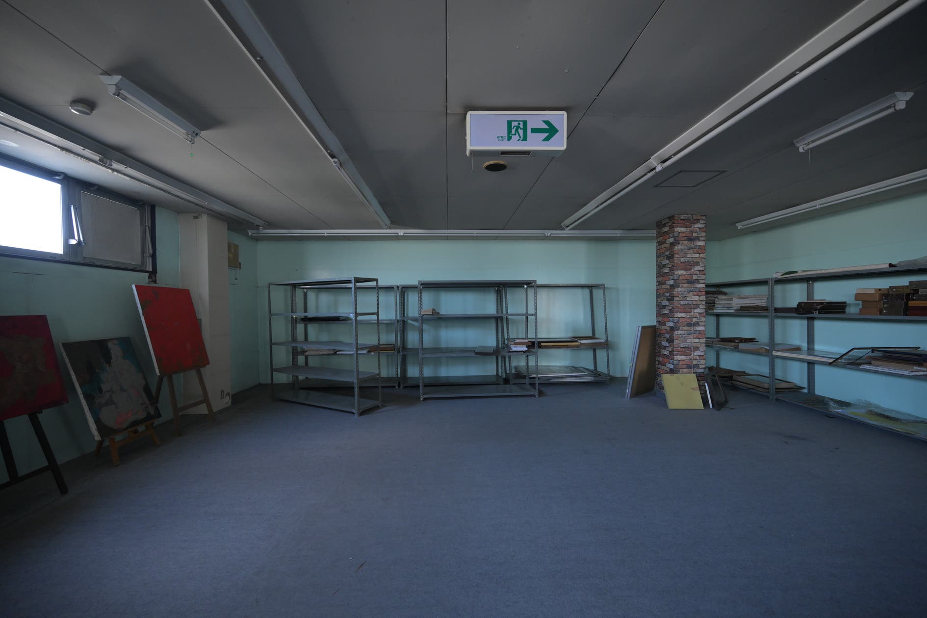 【元廃墟】骨董屋のガチ倉庫　多様なシチュエーションの撮影スペースです。の写真8