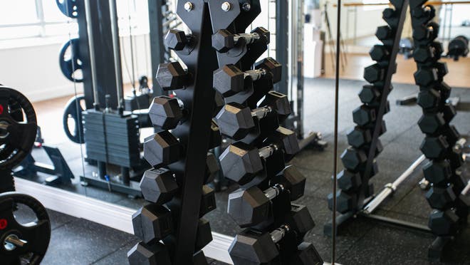 【代田橋駅徒歩4分】撮影OK!開放感のある広々ジムでトレーニング!の写真10