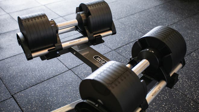 【代田橋駅徒歩4分】撮影OK!開放感のある広々ジムでトレーニング!の写真11