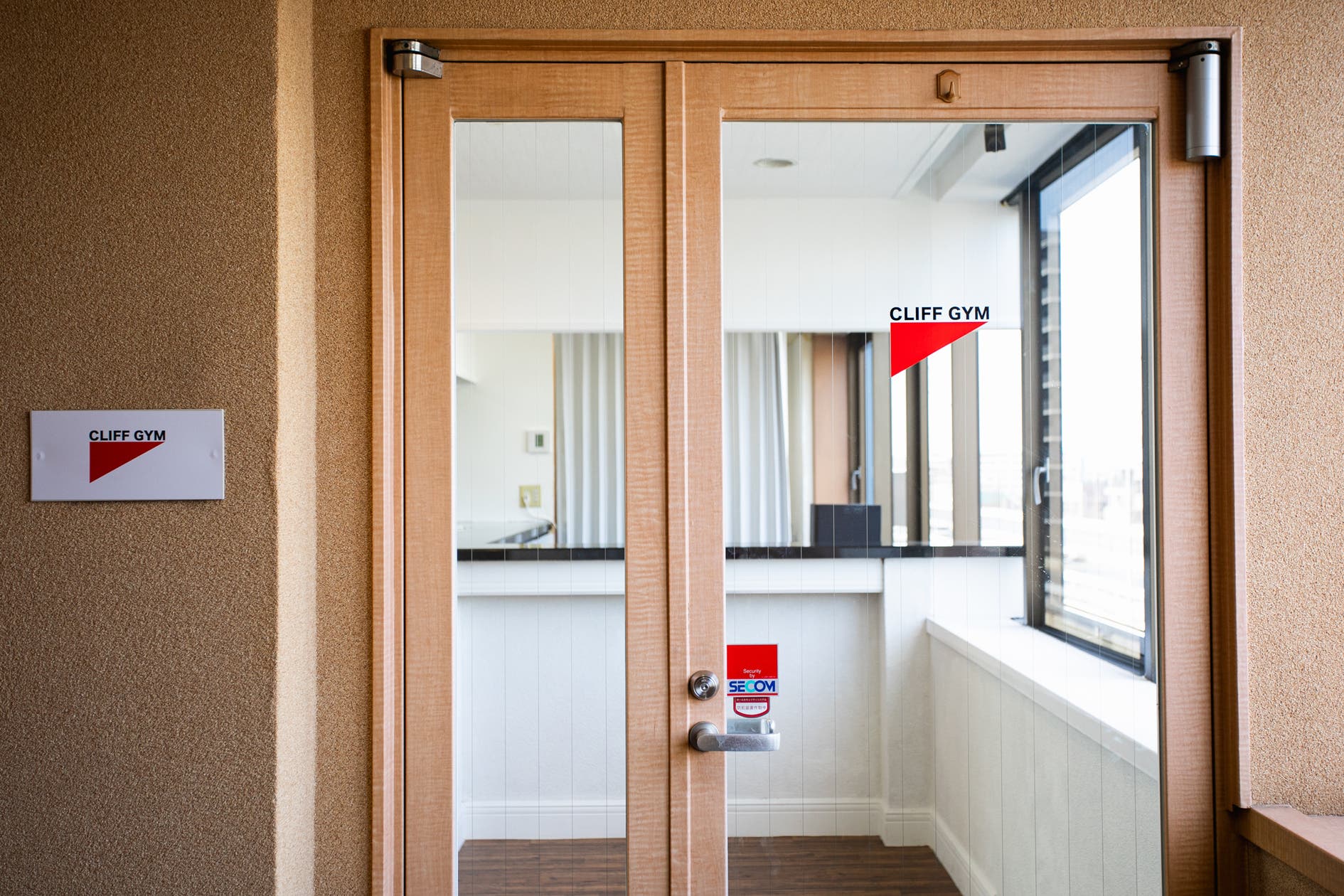 【代田橋駅徒歩4分】撮影OK！開放感のある広々ジムでトレーニング！の写真12