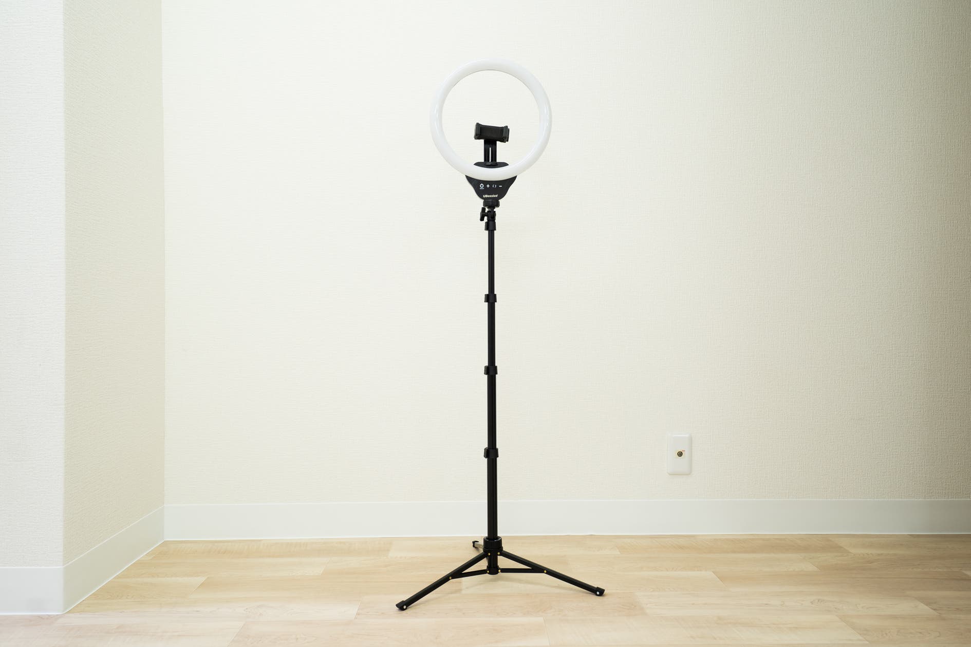 New🎊 平塚駅西口 徒歩 3分！明るく清潔な鏡張りスタジオの写真14