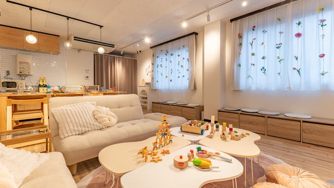 最大25名🌷後楽園・春日駅徒歩5分 クリスマス🎄ママ会、推し活に👯♀️ お花いっぱい映えスペース🌷の写真1