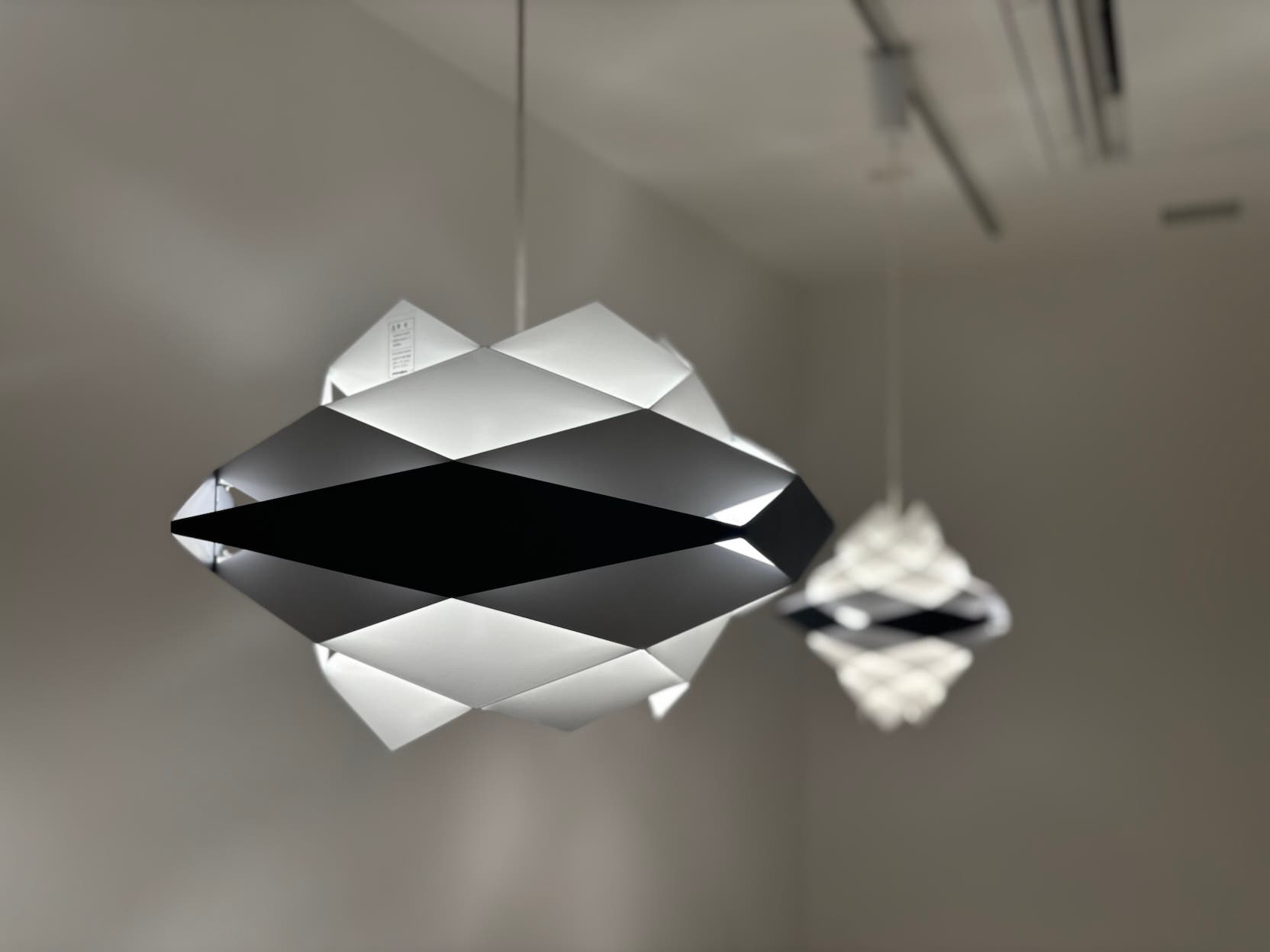 駅から徒歩7分‼ | シロホリ | 当日予約◎ | 受付スタッフ常駐 | 機材込み料金 | レンタルオフィス内設備の写真4