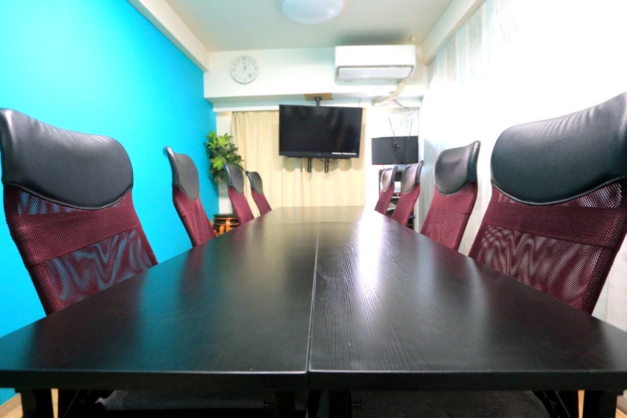 【ベネチア】新宿駅徒歩1分／ Wi-Fi(光回線)  プロジェクター ホワイトボード  12人利用可 テレワーク・web会議の写真3