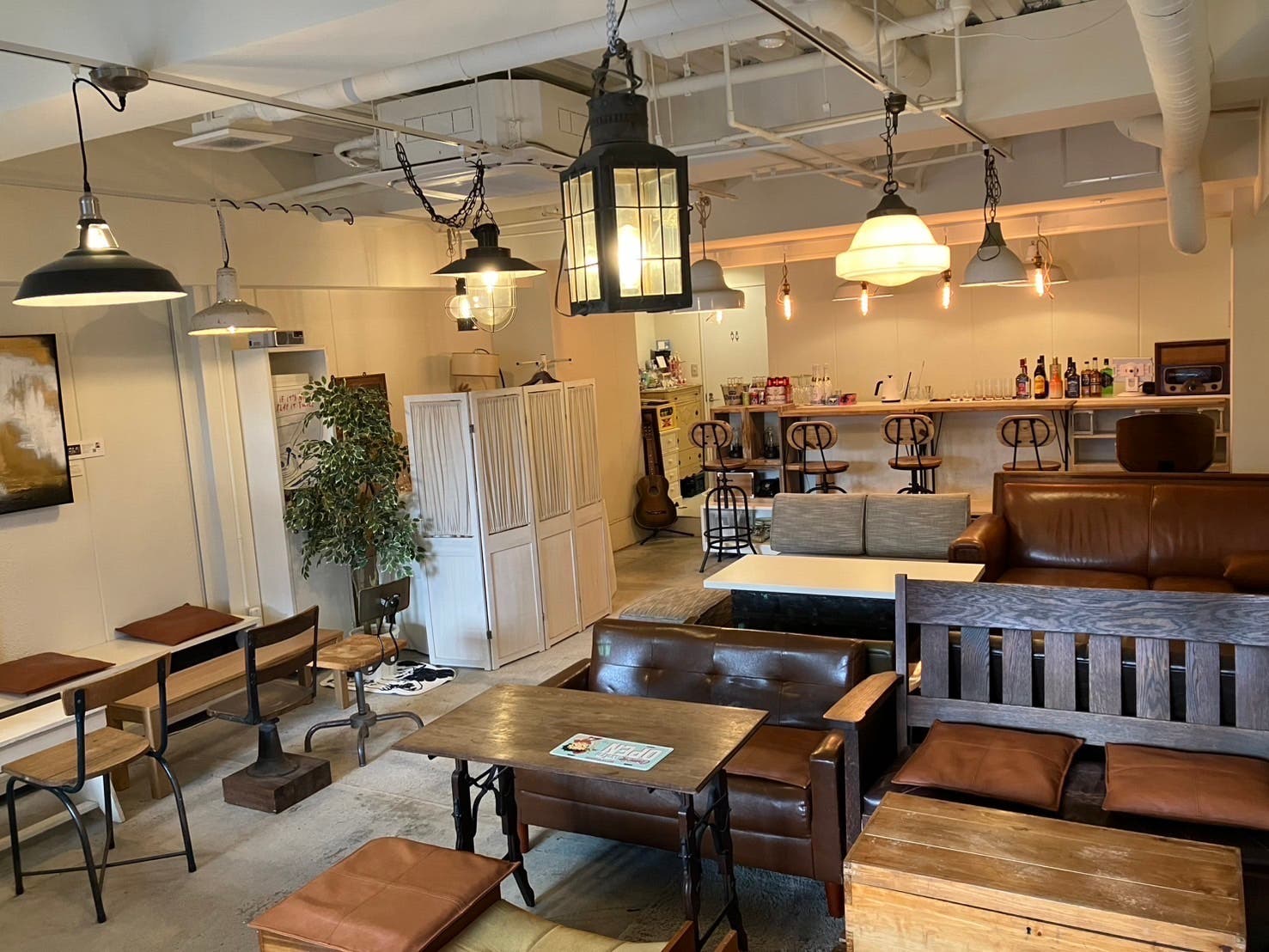 心斎橋エリア！駅チカ◎最大人数35名貸切OK！オシャレなカフェ＆バー空間☆の写真3