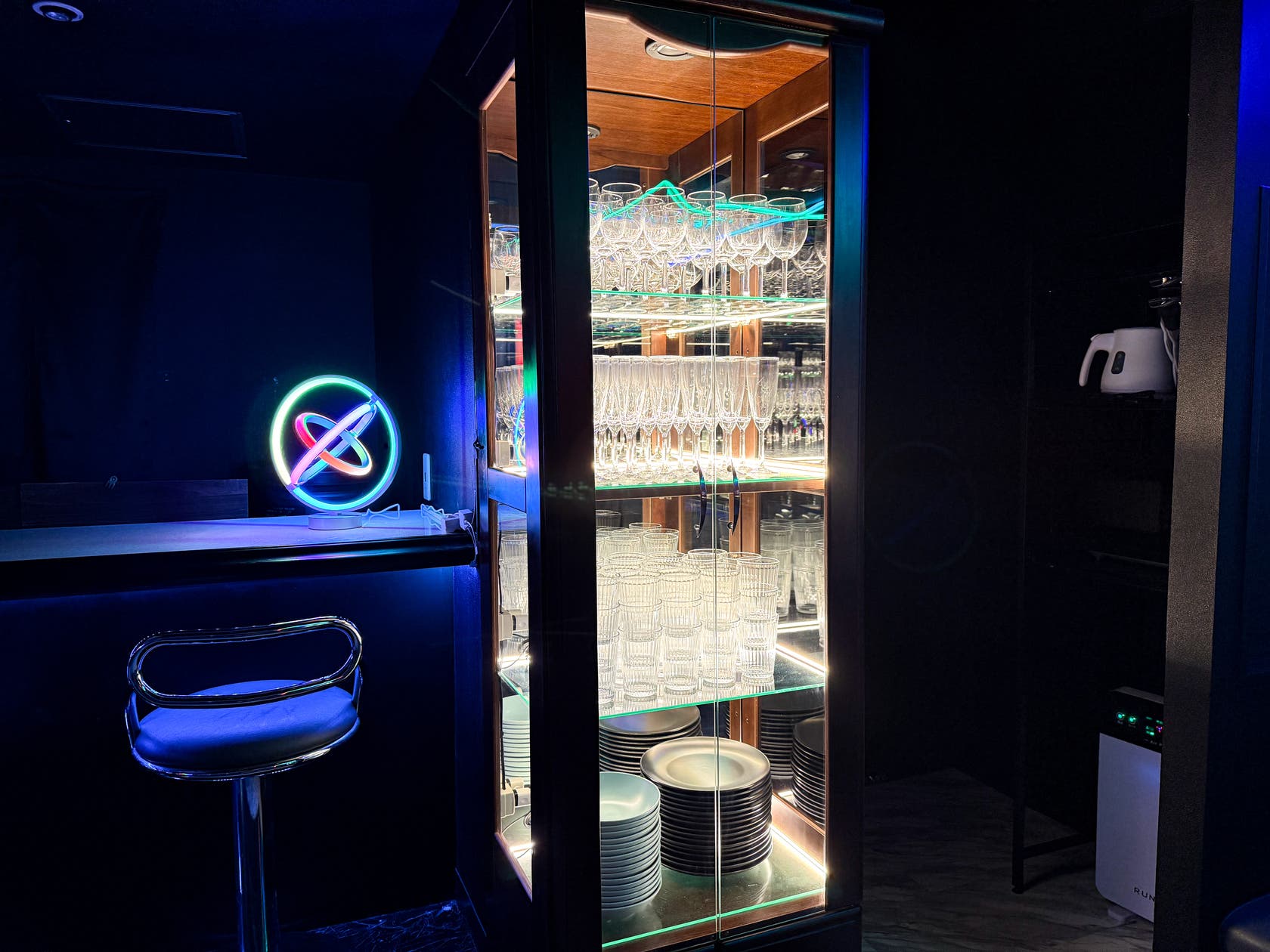 🍷🍽️【グラス・プレート一式レンタル】※使用後は洗って元に戻して下さい。の画像1